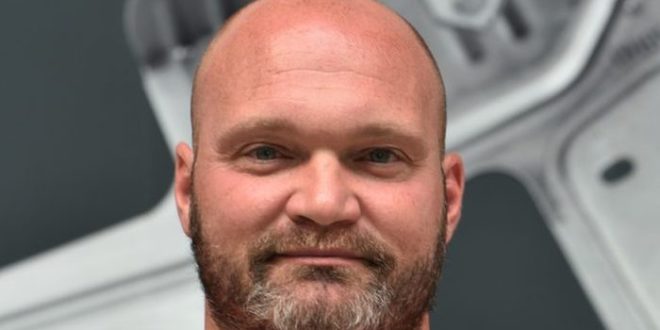 Oberliga: SSVg Velbert verlängert mit Cheftrainer Alexander Voigt ...